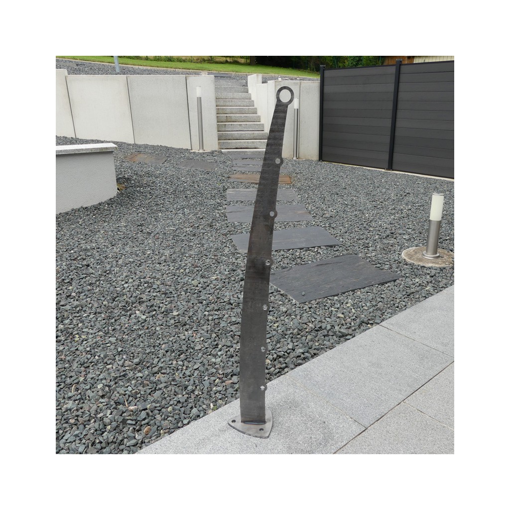 Poteau design de garde corps acier 6 lisses sur le dessus